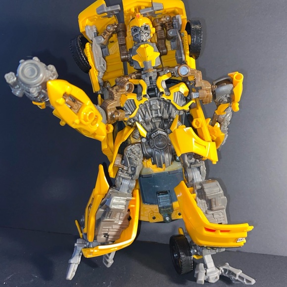 Toys | Transformers Bumblebee 211 Dark Of The Moon Leader Class ...